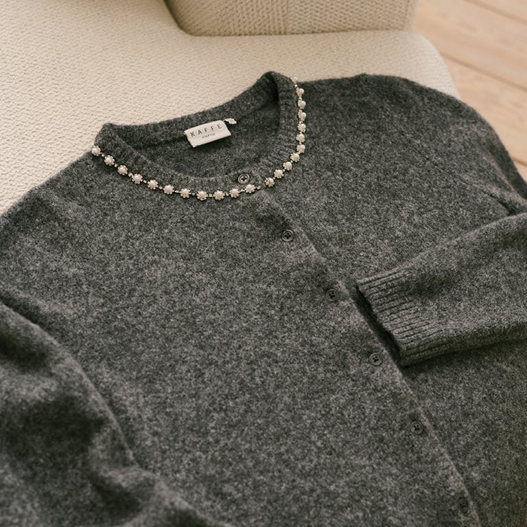 Plus size clothing from Kaffe Curve | Shop online for curvy women here