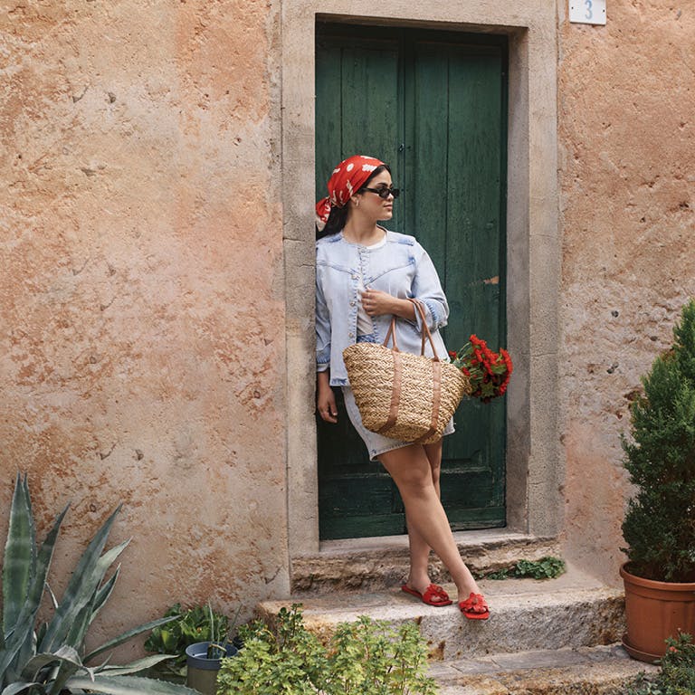 Plus size clothing from Kaffe Curve | Shop online for curvy women here