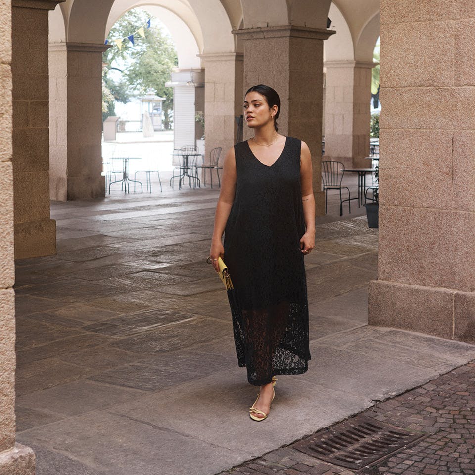 Plus size clothing from Kaffe Curve | Shop online for curvy women here